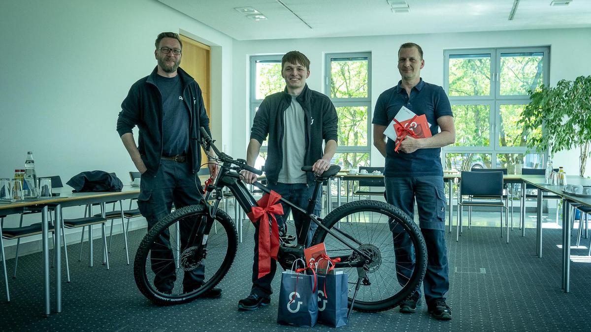 Three Koenig & Bauer Technicians Receive Awards: Koenig & Bauer